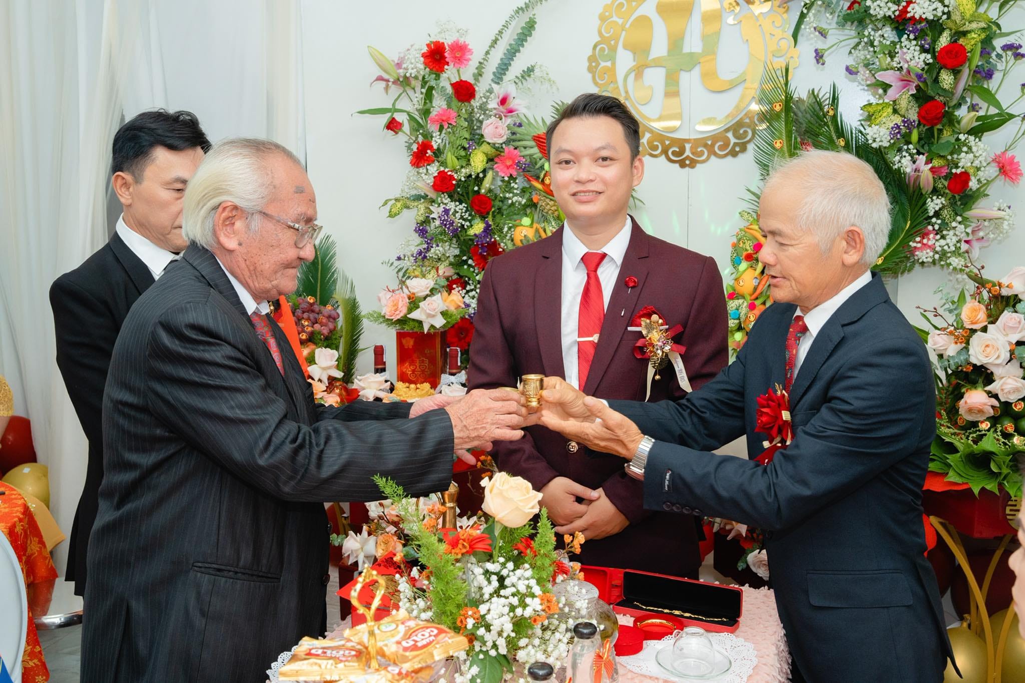 Lễ vu quy là gì? Phân biệt lễ vu quy và lễ thành hôn trong đám cưới Việt