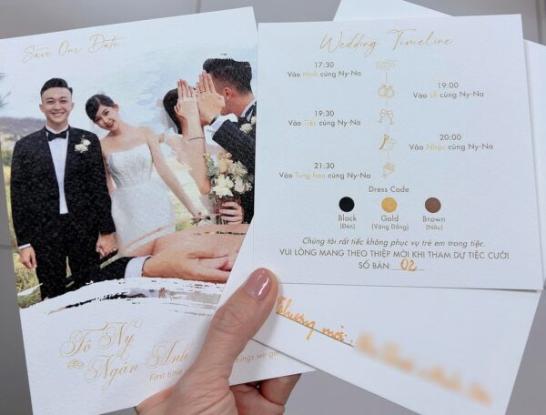 Dress code là gì? Và có nên là dress code trên thiệp mời đám cưới.